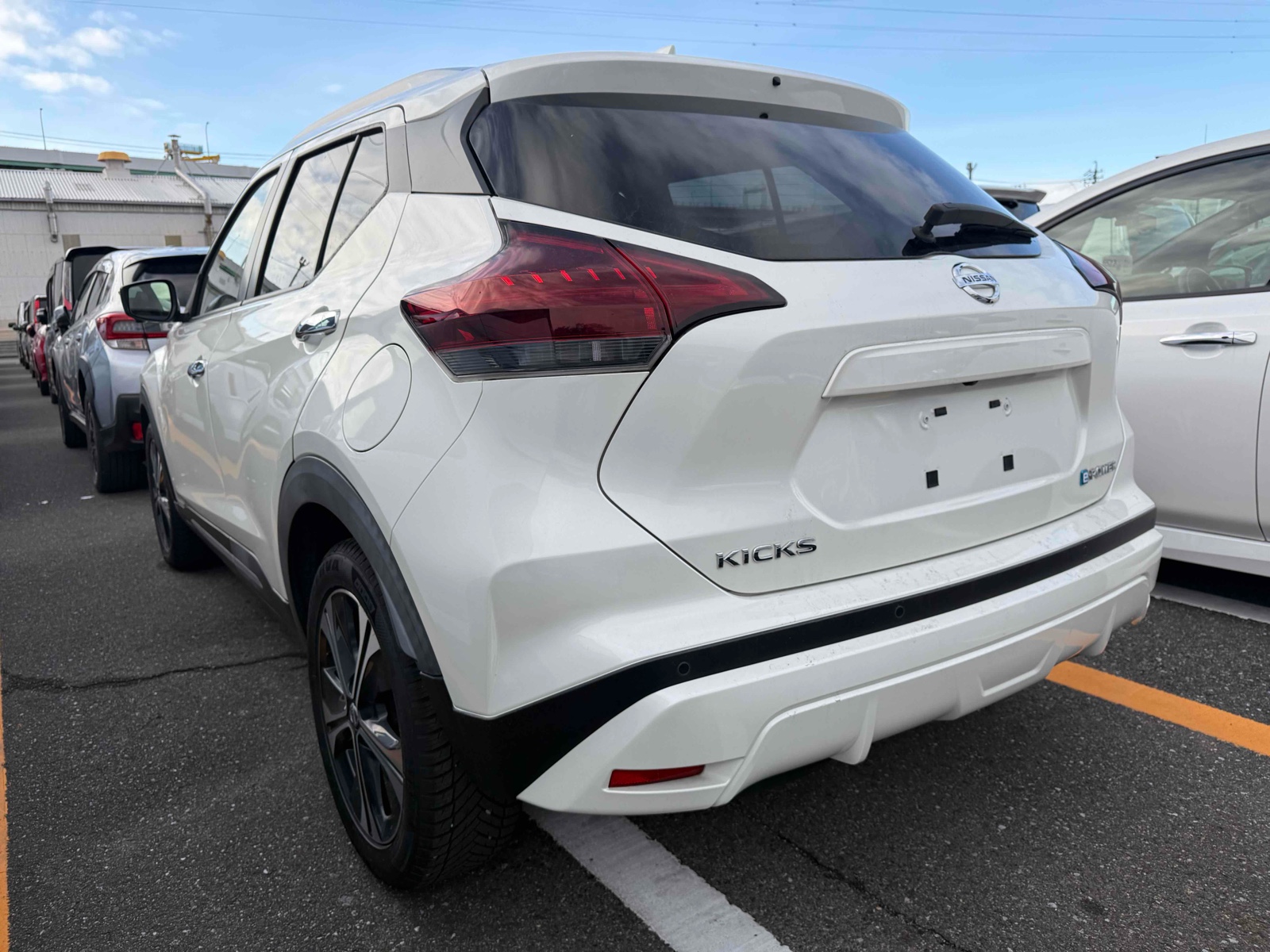 2020 Nissan Kix X 1200cc Pearl • Under 100,000 km | Carbarn Malawi • #D60