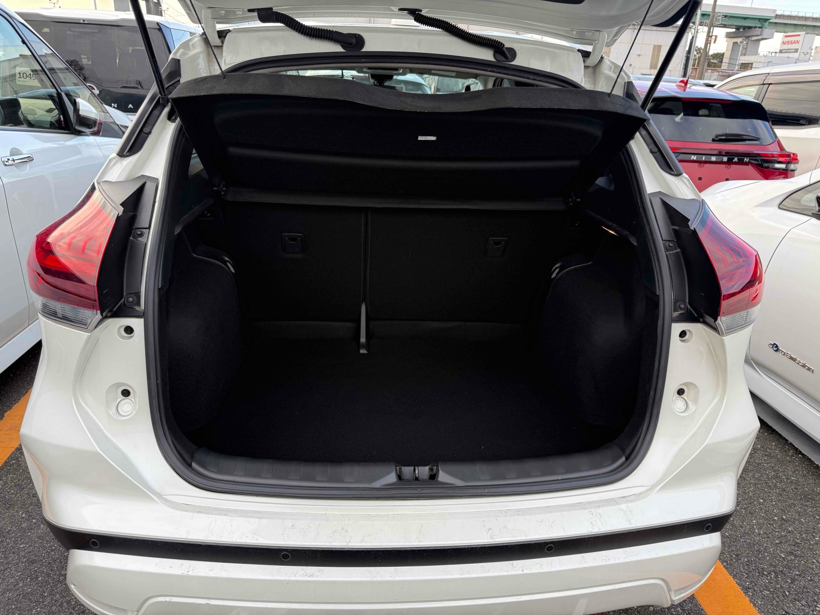 2020 Nissan Kix X 1200cc Pearl • Under 100,000 km | Carbarn Zambia • #D60