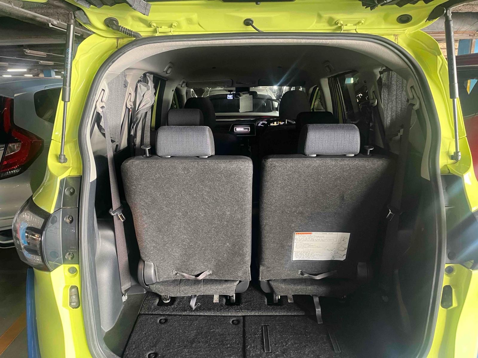 2015 Toyota Sienta Hybrid G 1500cc Yellow • Under 100,000 km | Carbarn ...